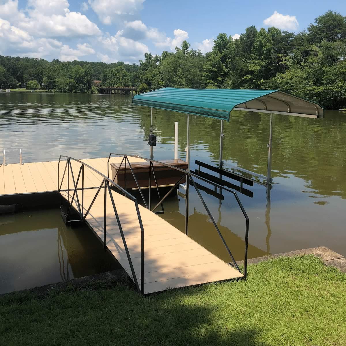 Lifts Landing - Master Docks